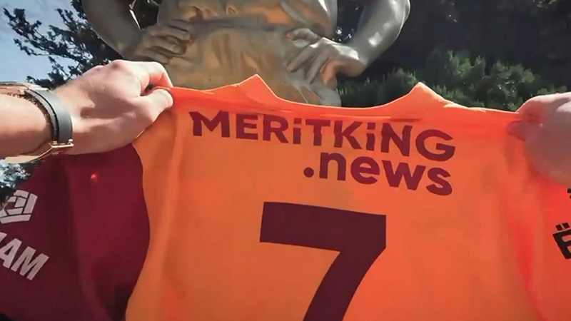 Galatasaray'ın yeni sponsoru "meritking.news" tartışma yarattı ...